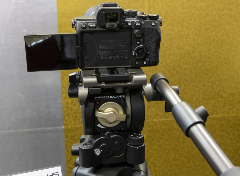 一眼動画で完全バランス三脚：リーベック HSシリーズ Libec HS-150 – mono-logue