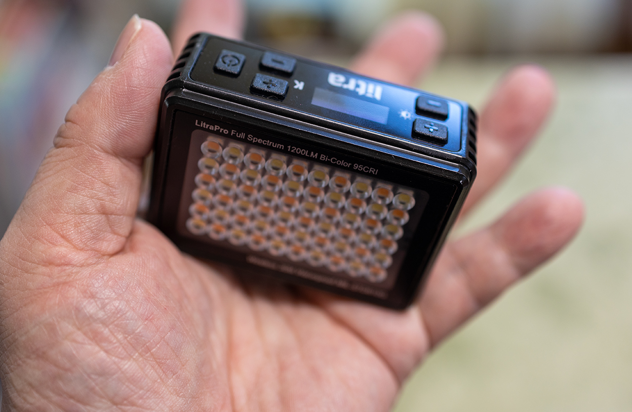 ポケットLED Litra 販売終了 – mono-logue