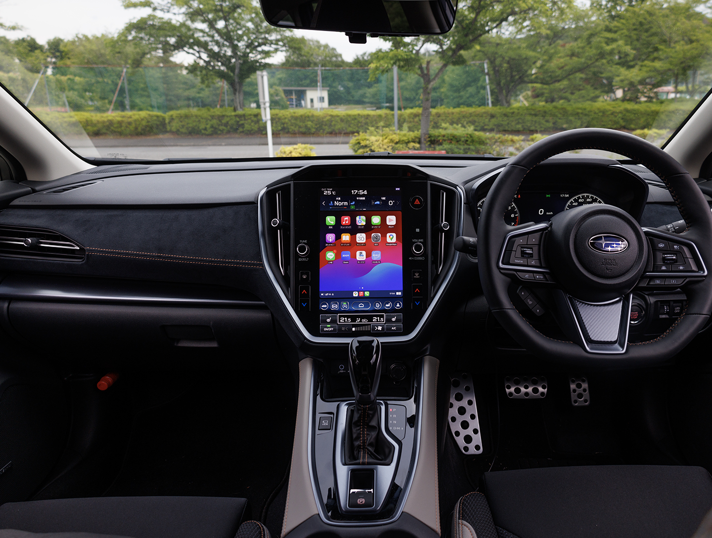 SUBARUレイバックのスマホ置き場問題：iPhone – mono-logue